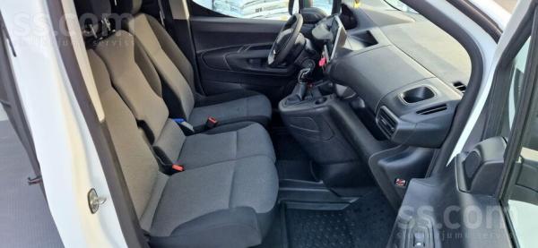White Peugeot Partner 2020 in Dobele, with an engine capacity of 1.50 L and mileage of 142 thousand km for 8990 €, photo 9 on AUTOMOTO.COM.LV