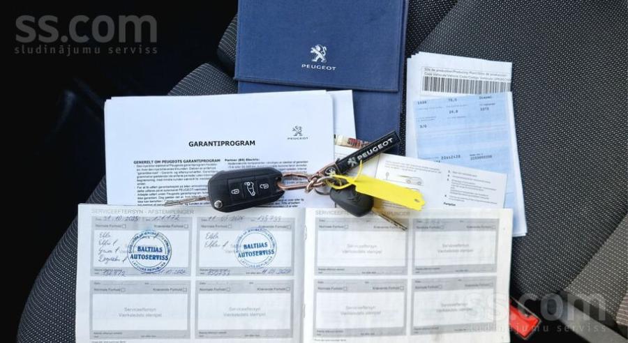 White Peugeot Partner 2020 in Dobele, with an engine capacity of 1.50 L and mileage of 142 thousand km for 8990 €, photo 15 on AUTOMOTO.COM.LV