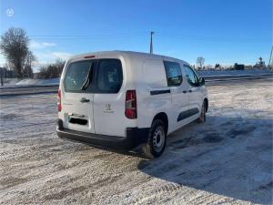White Peugeot Partner 2021 in Taurage, with an engine capacity of 1.50 L and mileage of 169 thousand km for 8200 €, photo 3 on AUTOMOTO.COM.LV
