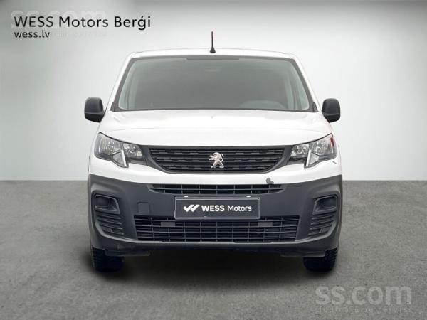 Balts Peugeot Partner 2021 Rīga, ar dzinēja tilpumu 1.50 L un nobraukumu 225 tūkst. km par 6900 €, foto 5 vietnē AUTOMOTO.COM.LV