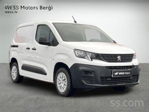 White Peugeot Partner 2021 in Riga, with an engine capacity of 1.50 L and mileage of 225 thousand km for 6900 €, photo 23 on AUTOMOTO.COM.LV