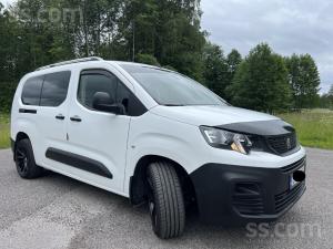 Balts Peugeot Partner 2021 Rīga, ar dzinēja tilpumu 1.50 L un nobraukumu 87 tūkst. km par 12500 €, foto 6 vietnē AUTOMOTO.COM.LV