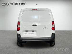 Белый Пежо Partner 2021 в Рига, объемом двигателя 1.50 л и пробегом 246 тыс. км за 7490 €, фото 5 на AUTOMOTO.COM.LV