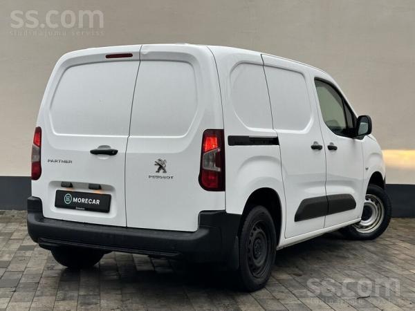 Balts Peugeot Partner 2021 Rīga, ar dzinēja tilpumu 1.50 L un nobraukumu 172 tūkst. km par 7550 €, foto 5 vietnē AUTOMOTO.COM.LV