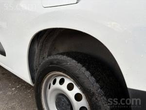 Белый Пежо Partner 2021 в Рига, объемом двигателя 1.50 л и пробегом 126 тыс. км за 9000 €, фото 8 на AUTOMOTO.COM.LV