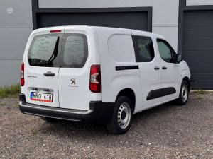 White Peugeot Partner 2023 in Vilnius, with an engine capacity of 1.50 L and mileage of 76 thousand km for 14800 €, photo 5 on AUTOMOTO.COM.LV