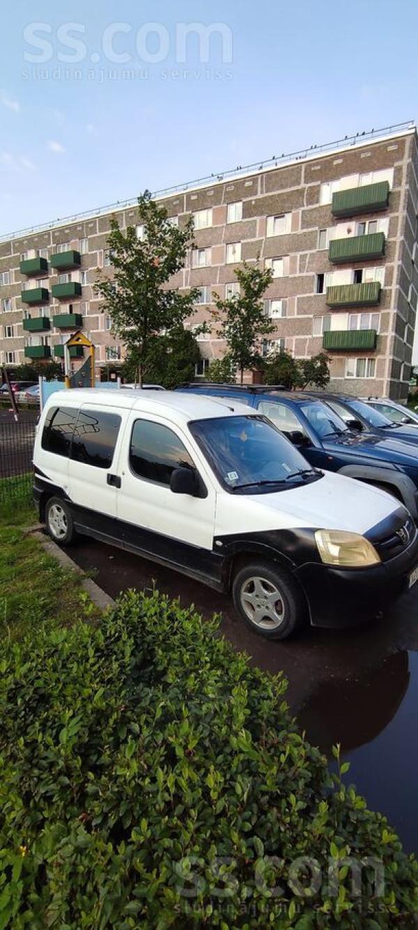 Balts Peugeot Partner 2004 Daugavpils, ar dzinēja tilpumu 1.40 L un nobraukumu 254 tūkst. km par 800 €, foto 2 vietnē AUTOMOTO.COM.LV