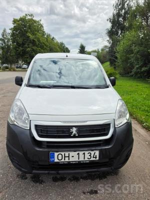 Balts Peugeot Partner 2016 Rīga, ar dzinēja tilpumu 1.60 L un nobraukumu 180 tūkst. km par 4200 €, foto 11 vietnē AUTOMOTO.COM.LV