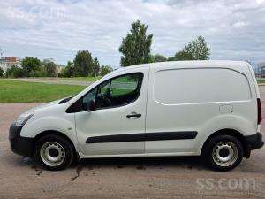Balts Peugeot Partner 2016 Rīga, ar dzinēja tilpumu 1.60 L un nobraukumu 180 tūkst. km par 3900 €, foto 3 vietnē AUTOMOTO.COM.LV