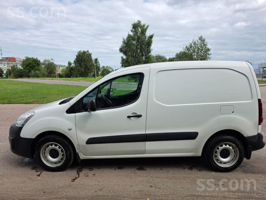 Balts Peugeot Partner 2016 Rīga, ar dzinēja tilpumu 1.60 L un nobraukumu 180 tūkst. km par 3900 €, foto 3 vietnē AUTOMOTO.COM.LV