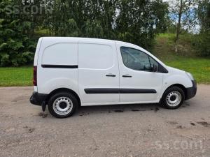 Balts Peugeot Partner 2016 Rīga, ar dzinēja tilpumu 1.60 L un nobraukumu 180 tūkst. km par 3900 €, foto 7 vietnē AUTOMOTO.COM.LV