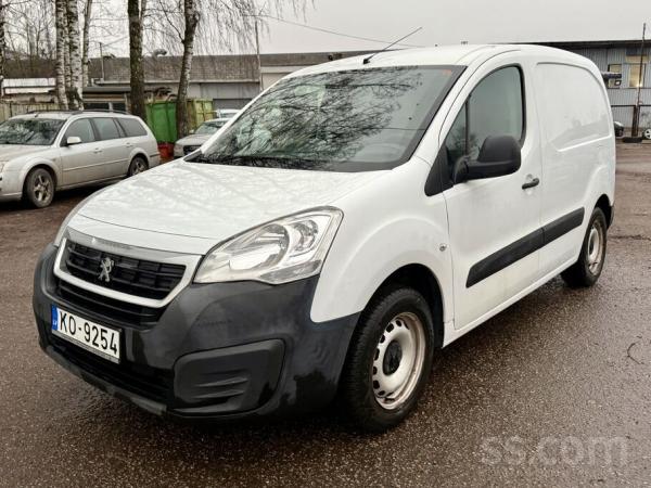 White Peugeot Partner 2017 in Riga, with an engine capacity of 1.60 L and mileage of 0 thousand km for 5990 €, photo 1 on AUTOMOTO.COM.LV
