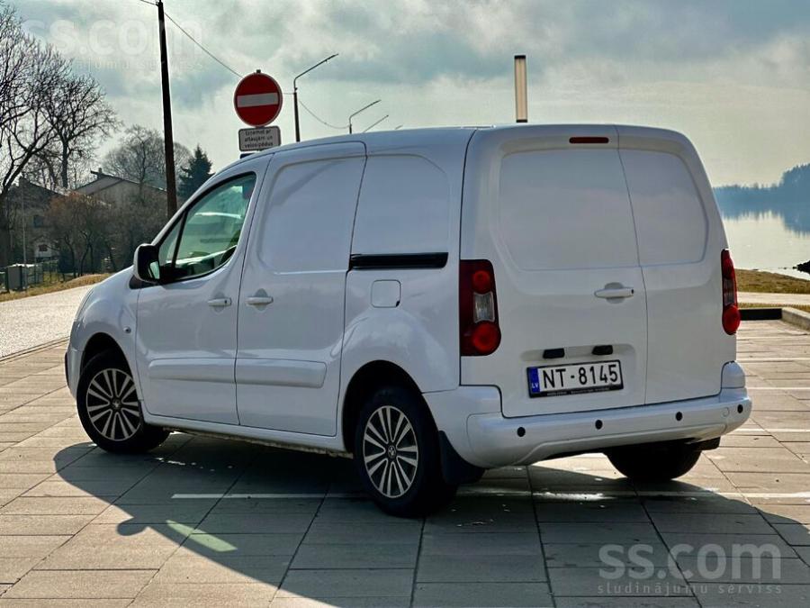 White Peugeot Partner 2018 in Ogre, with an engine capacity of 1.60 L and mileage of 0 thousand km for 5400 €, photo 3 on AUTOMOTO.COM.LV