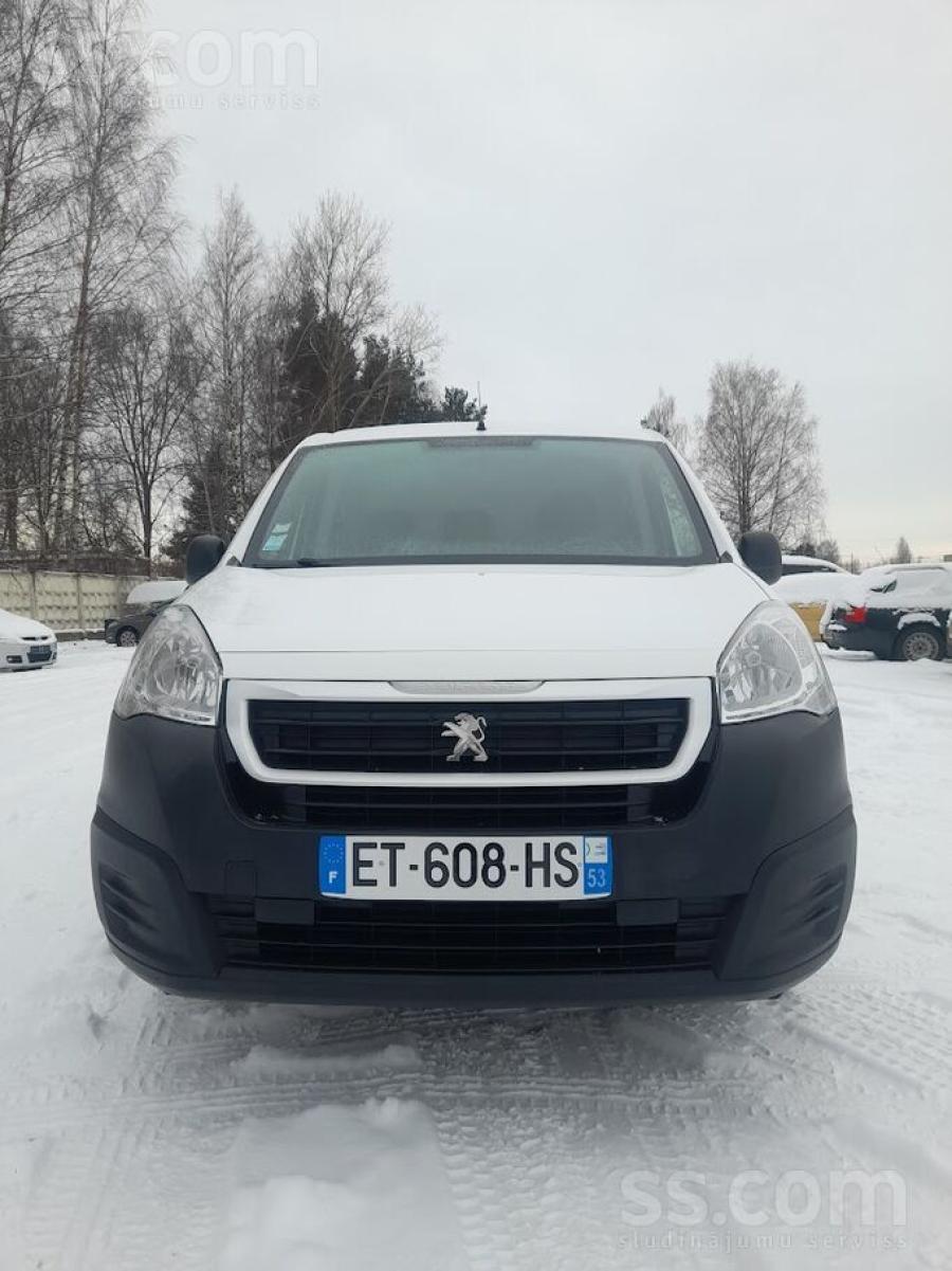 Balts Peugeot Partner 2018 Rīga, ar dzinēja tilpumu 0.00 L un nobraukumu 100 tūkst. km par 6500 €, foto 3 vietnē AUTOMOTO.COM.LV