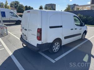 Белый Пежо Partner 2018 в Рига, объемом двигателя 1.60 л и пробегом 280 тыс. км за 6100 €, фото 8 на AUTOMOTO.COM.LV