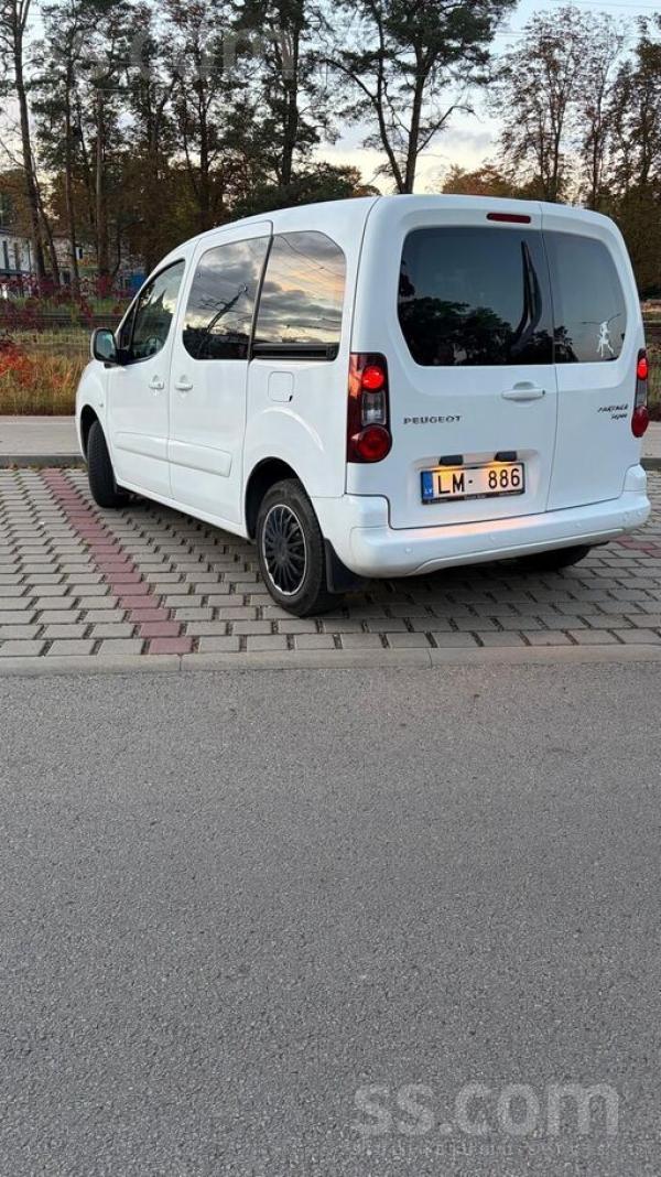 Balts Peugeot Partner 2018 Jūrmala, ar dzinēja tilpumu 1.50 L un nobraukumu 183 tūkst. km par 5150 €, foto 3 vietnē AUTOMOTO.COM.LV