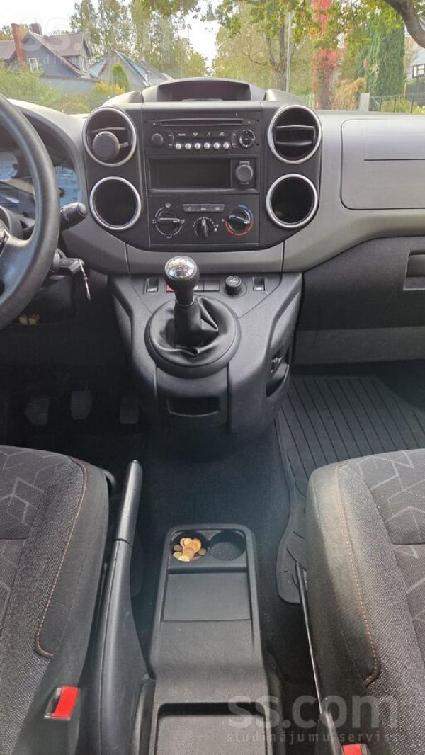 Balts Peugeot Partner 2018 Jūrmala, ar dzinēja tilpumu 1.50 L un nobraukumu 183 tūkst. km par 5150 €, foto 11 vietnē AUTOMOTO.COM.LV