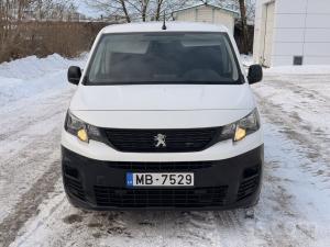 Balts Peugeot Partner 2019 Rīga, ar dzinēja tilpumu 1.60 L un nobraukumu 198 tūkst. km par 6900 €, foto 2 vietnē AUTOMOTO.COM.LV