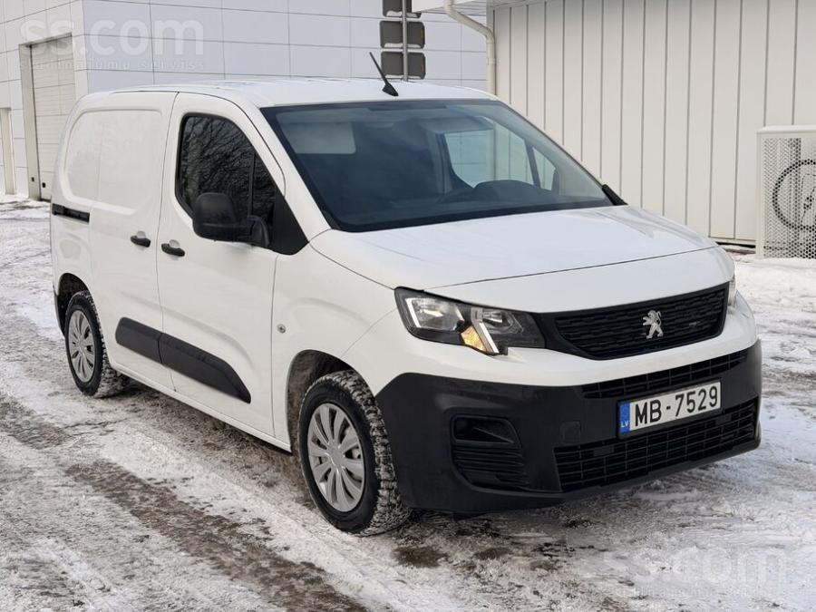 Balts Peugeot Partner 2019 Rīga, ar dzinēja tilpumu 1.60 L un nobraukumu 198 tūkst. km par 6900 €, foto 3 vietnē AUTOMOTO.COM.LV