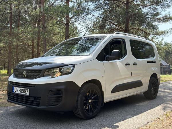 Balts Peugeot Partner 2021 Rīga, ar dzinēja tilpumu 1.50 L un nobraukumu 98 tūkst. km par 13000 €, foto 2 vietnē AUTOMOTO.COM.LV