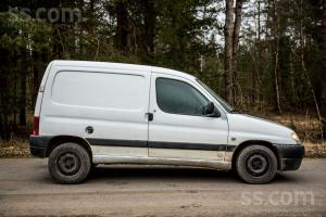 White Peugeot Partner 2001 in Daugavpils, with an engine capacity of 1.90 L and mileage of 338 thousand km for 1300 €, photo 7 on AUTOMOTO.COM.LV