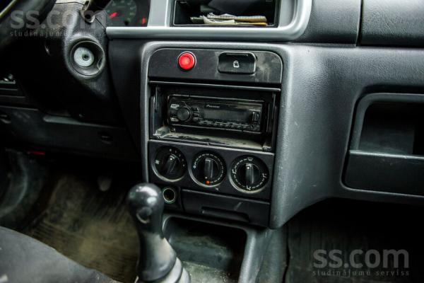 White Peugeot Partner 2001 in Daugavpils, with an engine capacity of 1.90 L and mileage of 338 thousand km for 1300 €, photo 9 on AUTOMOTO.COM.LV