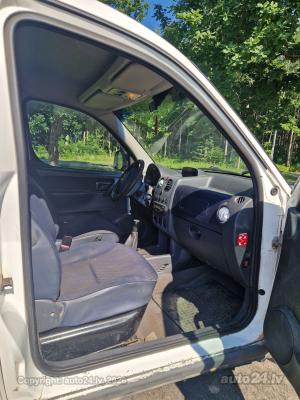 Balts Peugeot Partner 2006 Tallina, ar dzinēja tilpumu 1.60 L un nobraukumu 423 tūkst. km par 500 €, foto 7 vietnē AUTOMOTO.COM.LV
