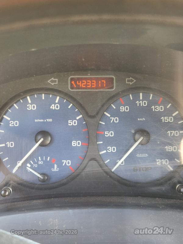 Balts Peugeot Partner 2006 Tallina, ar dzinēja tilpumu 1.60 L un nobraukumu 423 tūkst. km par 500 €, foto 8 vietnē AUTOMOTO.COM.LV