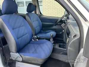 Balts Peugeot Partner 2007 Paide, ar dzinēja tilpumu 1.40 L un nobraukumu 197 tūkst. km par 2399 €, foto 11 vietnē AUTOMOTO.COM.LV