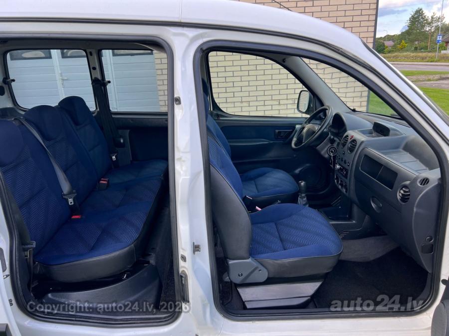 Balts Peugeot Partner 2007 Paide, ar dzinēja tilpumu 1.40 L un nobraukumu 197 tūkst. km par 2399 €, foto 13 vietnē AUTOMOTO.COM.LV