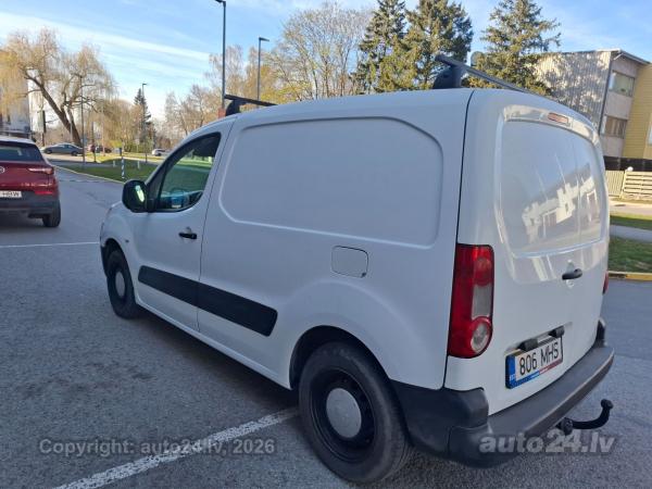 Balts Peugeot Partner 2011 Tallina, ar dzinēja tilpumu 1.60 L un nobraukumu 0 tūkst. km par 1399 €, foto 3 vietnē AUTOMOTO.COM.LV