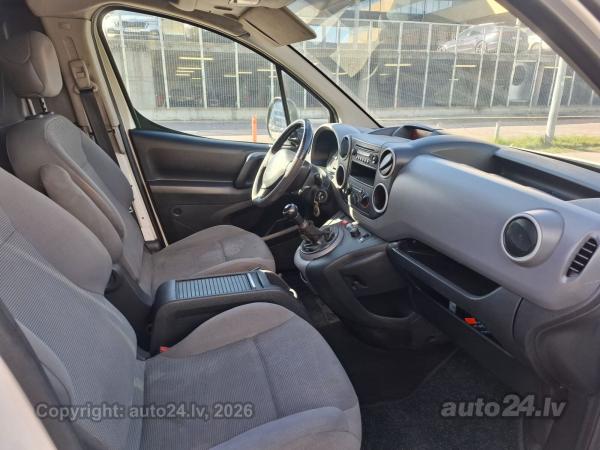Balts Peugeot Partner 2011 Tallina, ar dzinēja tilpumu 1.60 L un nobraukumu 0 tūkst. km par 1399 €, foto 5 vietnē AUTOMOTO.COM.LV