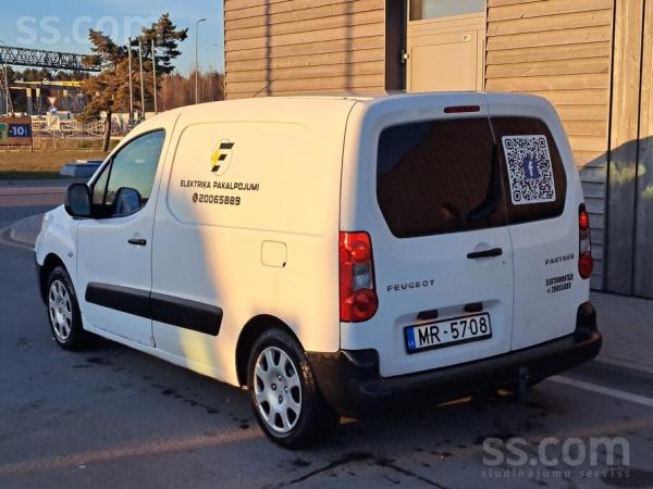 Balts Peugeot Partner 2011 Liepāja, ar dzinēja tilpumu 1.60 L un nobraukumu 326 tūkst. km par 2300 €, foto 2 vietnē AUTOMOTO.COM.LV