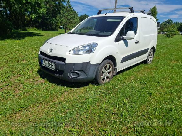 Balts Peugeot Partner 2012 Keila, ar dzinēja tilpumu 1.60 L un nobraukumu 118 tūkst. km par 1199 €, foto 1 vietnē AUTOMOTO.COM.LV