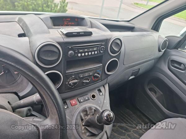 White Peugeot Partner 2012 in Keila, with an engine capacity of 1.60 L and mileage of 118 thousand km for 1999 €, photo 9 on AUTOMOTO.COM.LV