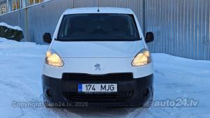 White Peugeot Partner 2013 in Tallinn, with an engine capacity of 1.60 L and mileage of 184 thousand km for 2990 €, photo 7 on AUTOMOTO.COM.LV