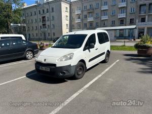 White Peugeot Partner 2013 in Narva, with an engine capacity of 1.60 L and mileage of 208 thousand km for 5700 €, photo 7 on AUTOMOTO.COM.LV
