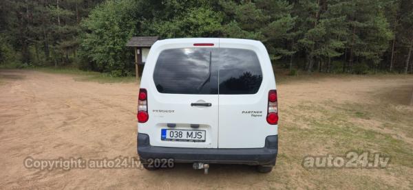 White Peugeot Partner 2014 in Tallinn, with an engine capacity of 1.60 L and mileage of 259 thousand km for 3500 €, photo 3 on AUTOMOTO.COM.LV