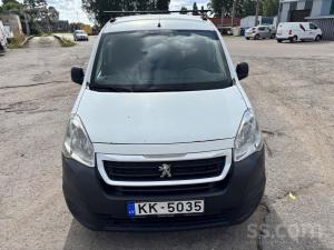 Белый Пежо Partner 2016 в Рига, объемом двигателя 1.60 л и пробегом 307 тыс. км за 1600 €, фото  на AUTOMOTO.COM.LV