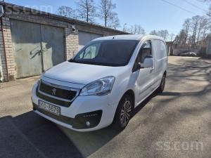 Белый Пежо Partner 2017 в Рига, объемом двигателя 1.60 л и пробегом 228 тыс. км за 4300 €, фото  на AUTOMOTO.COM.LV