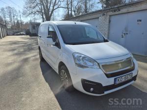 Balts Peugeot Partner 2017 Rīga, ar dzinēja tilpumu 1.60 L un nobraukumu 228 tūkst. km par 4300 €, foto 3 vietnē AUTOMOTO.COM.LV