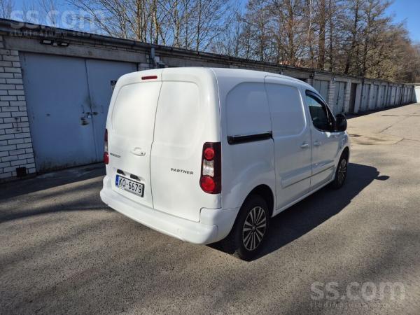 Balts Peugeot Partner 2017 Rīga, ar dzinēja tilpumu 1.60 L un nobraukumu 228 tūkst. km par 4300 €, foto 4 vietnē AUTOMOTO.COM.LV