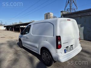 Balts Peugeot Partner 2017 Rīga, ar dzinēja tilpumu 1.60 L un nobraukumu 228 tūkst. km par 4300 €, foto 6 vietnē AUTOMOTO.COM.LV