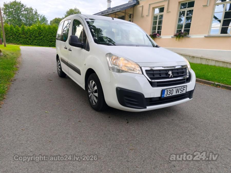 Balts Peugeot Partner 2017 Tallina, ar dzinēja tilpumu 1.60 L un nobraukumu 182 tūkst. km par 6299 €, foto 3 vietnē AUTOMOTO.COM.LV