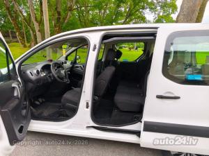 Balts Peugeot Partner 2017 Tallina, ar dzinēja tilpumu 1.60 L un nobraukumu 182 tūkst. km par 6299 €, foto 8 vietnē AUTOMOTO.COM.LV