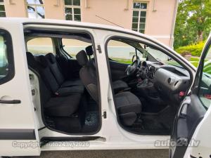 Balts Peugeot Partner 2017 Tallina, ar dzinēja tilpumu 1.60 L un nobraukumu 182 tūkst. km par 6299 €, foto 12 vietnē AUTOMOTO.COM.LV