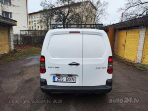 White Peugeot Partner 2018 in Tallinn, with an engine capacity of 1.60 L and mileage of 98 thousand km for 4500 €, photo  on AUTOMOTO.COM.LV