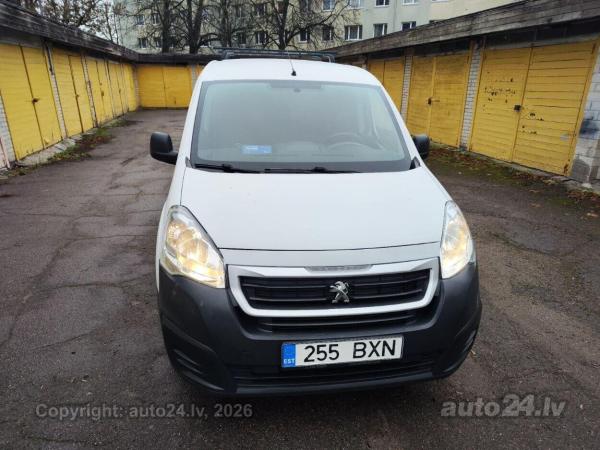 White Peugeot Partner 2018 in Tallinn, with an engine capacity of 1.60 L and mileage of 98 thousand km for 4500 €, photo 3 on AUTOMOTO.COM.LV