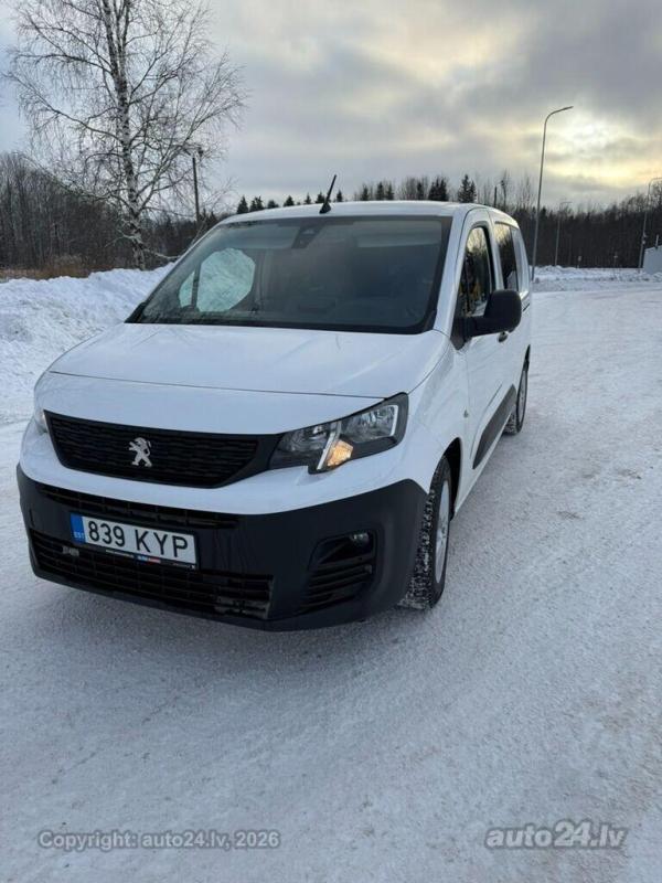 White Peugeot Partner 2020 in Voru, with an engine capacity of 1.50 L and mileage of 184 thousand km for 16900 €, photo 1 on AUTOMOTO.COM.LV
