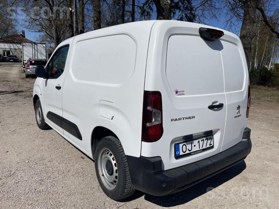 Balts Peugeot Partner 2020 Rīga, ar dzinēja tilpumu 1.50 L un nobraukumu 223 tūkst. km par 7980 €, foto 4 vietnē AUTOMOTO.COM.LV